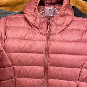 TNA | Jackets & Coats | Tna Botanie Hooded Light Down Puffer Size ...